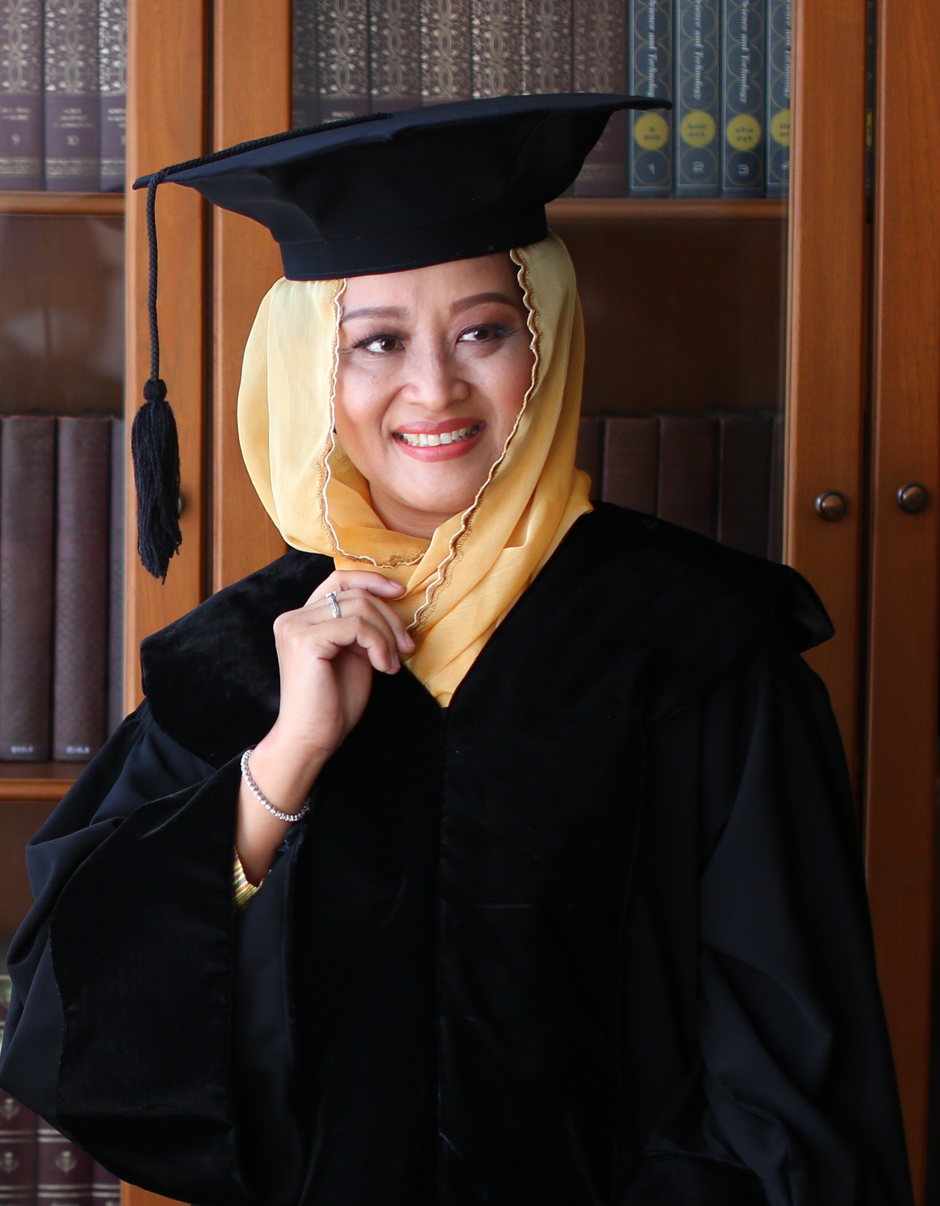 Prof Mora Claramita Dikukuhkan sebagai Guru Besar – Medical Education ... Prof Mora Claramita Dikukuhkan sebagai Guru Besar – Medical Education ...